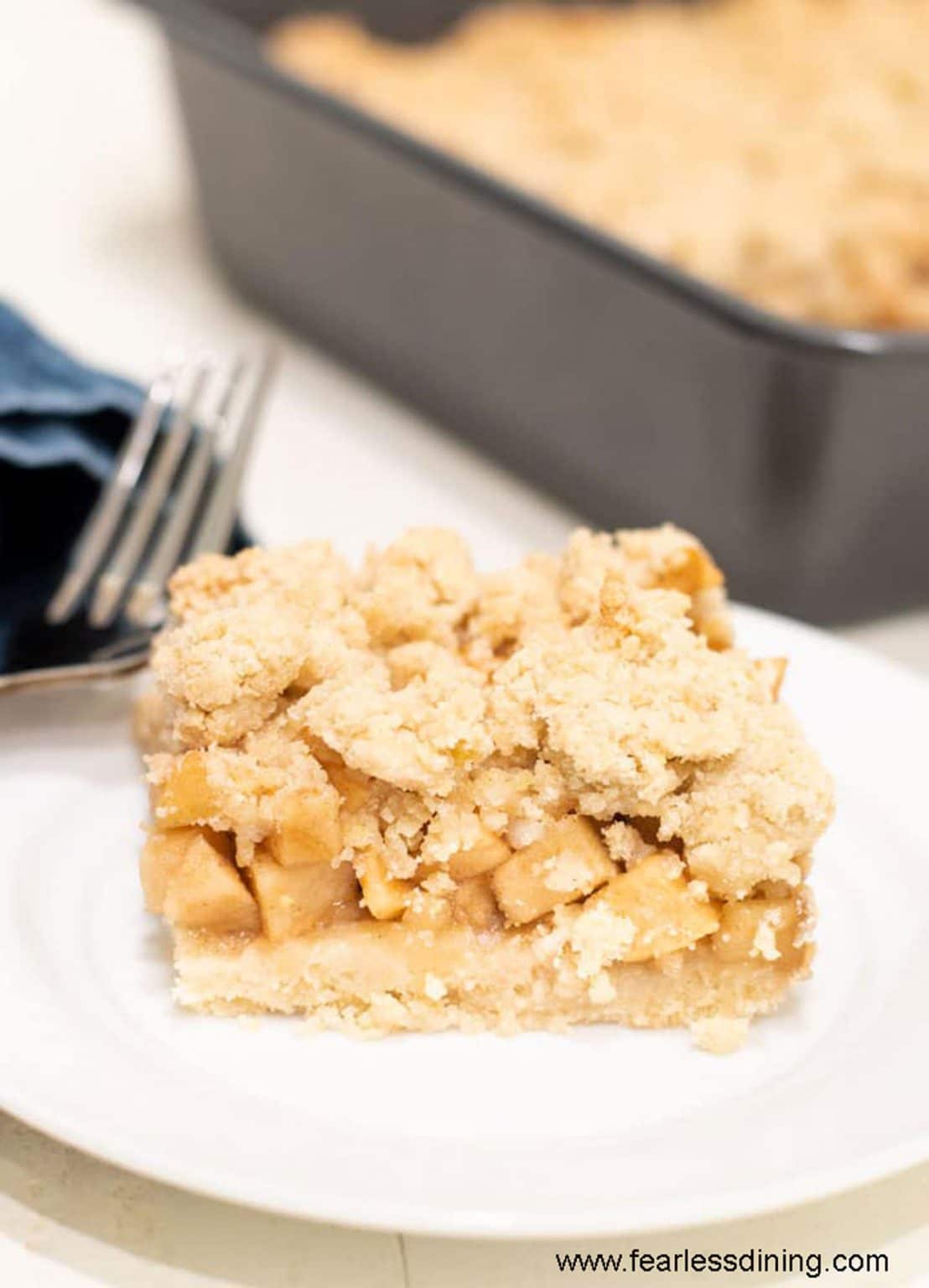 Gluten Free Apple Crumb Bars - Fearless Dining