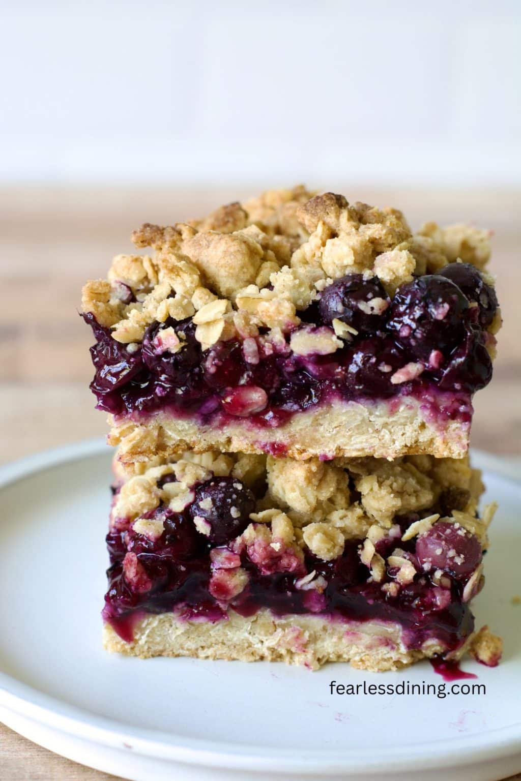 Gluten-Free Blueberry Bars With Crumble Oat Topping - Fearless Dining
